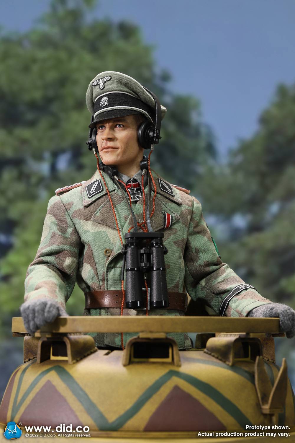 (PREORDER) DID D80160 1/6 WWII German Panzer Commander - Jager