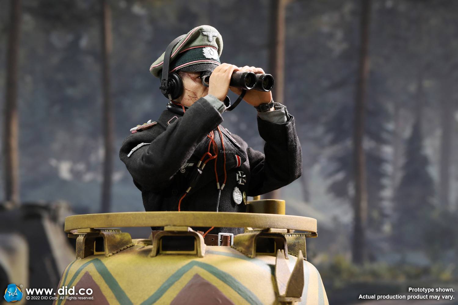 (PREORDER) DID D80160 1/6 WWII German Panzer Commander - Jager